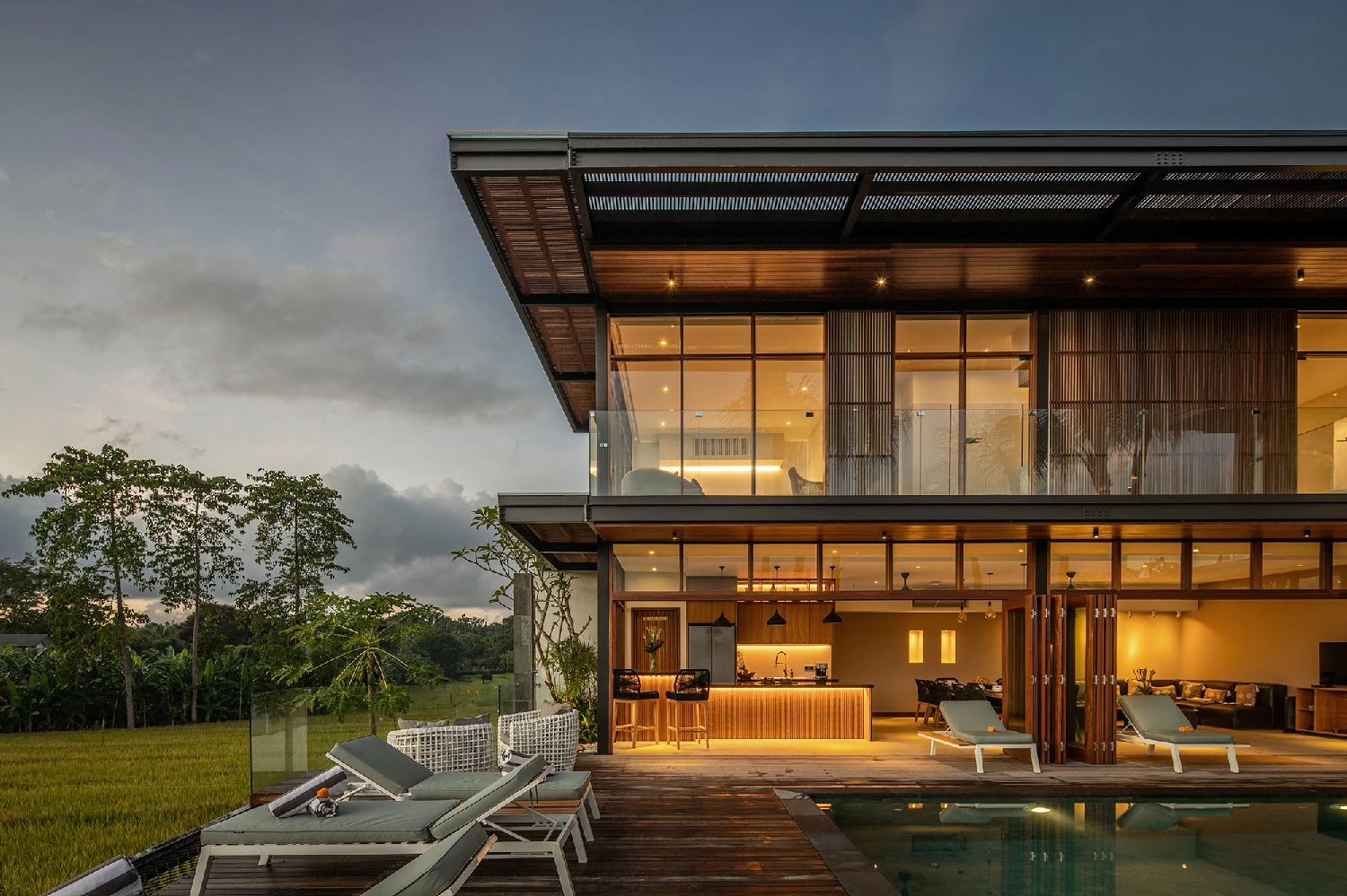 Villa Dayu: Modern Luxury 6 Bedrooms Villa with Rice field View - Short ...