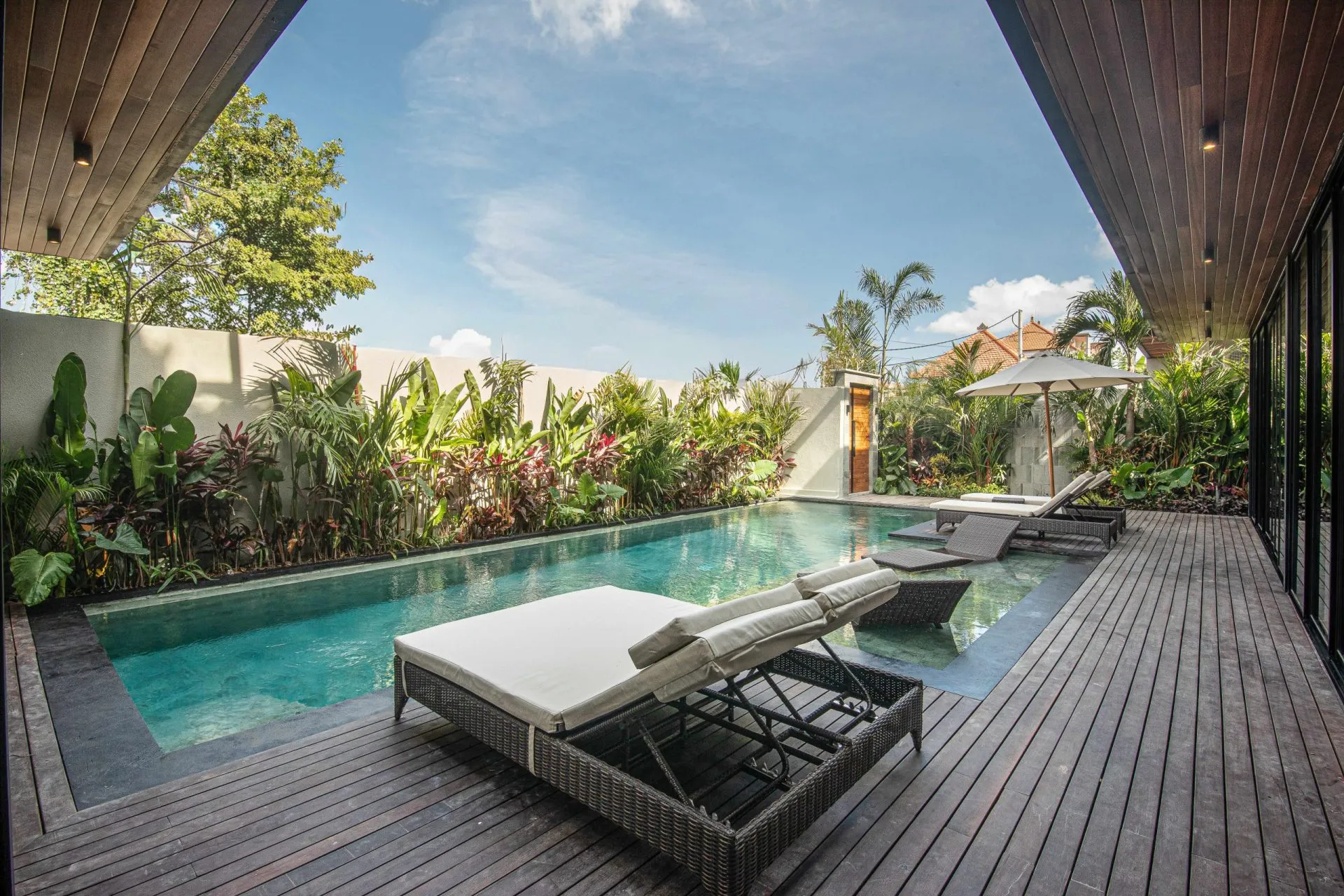 Villa Bersama 2 6 Bedroom Modern Luxury Villa in Seminyak, Bali - Short ...